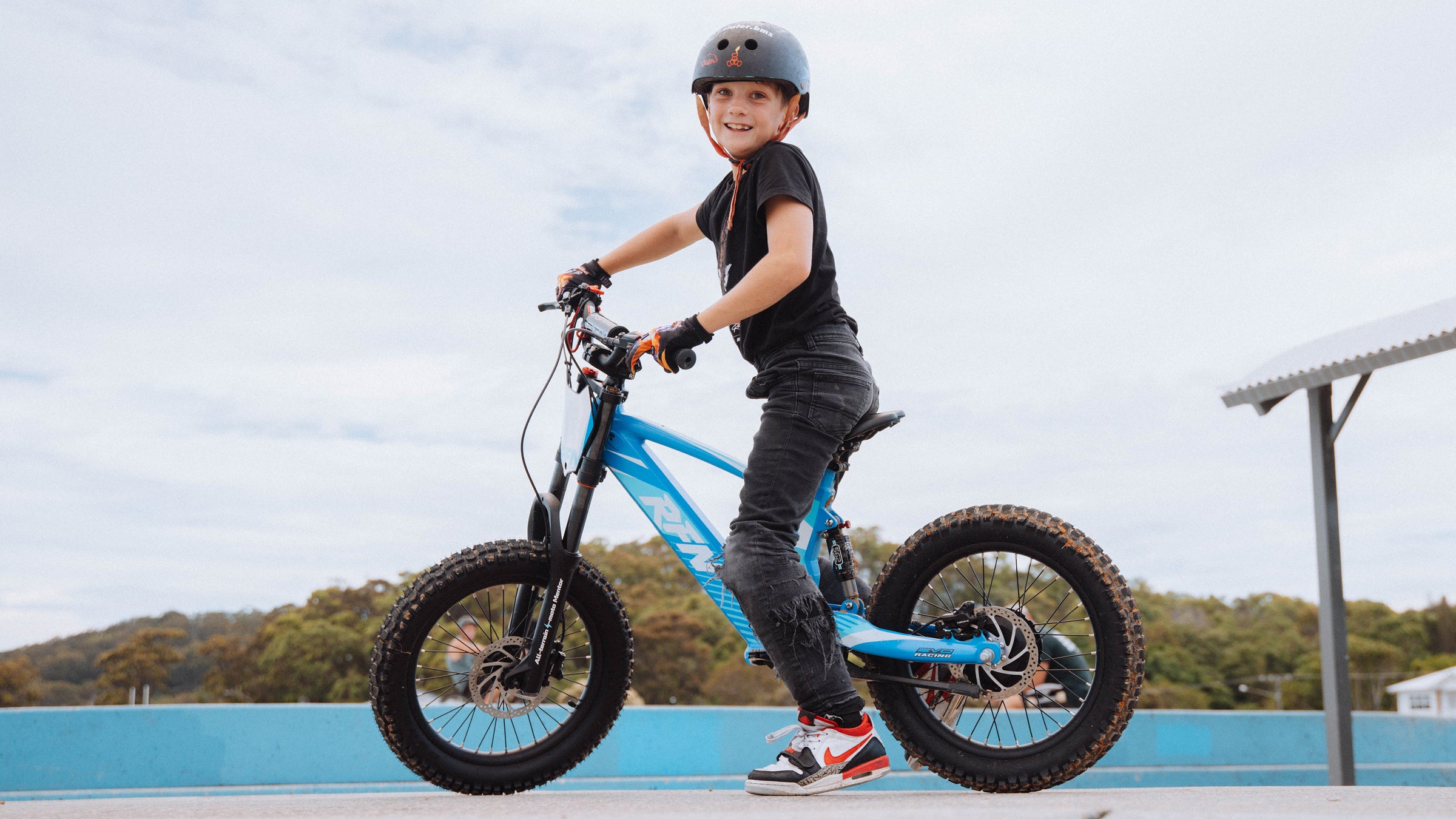 EVO Racing 20" Kids Electric Balance Bike – Ampd Brothers Electric