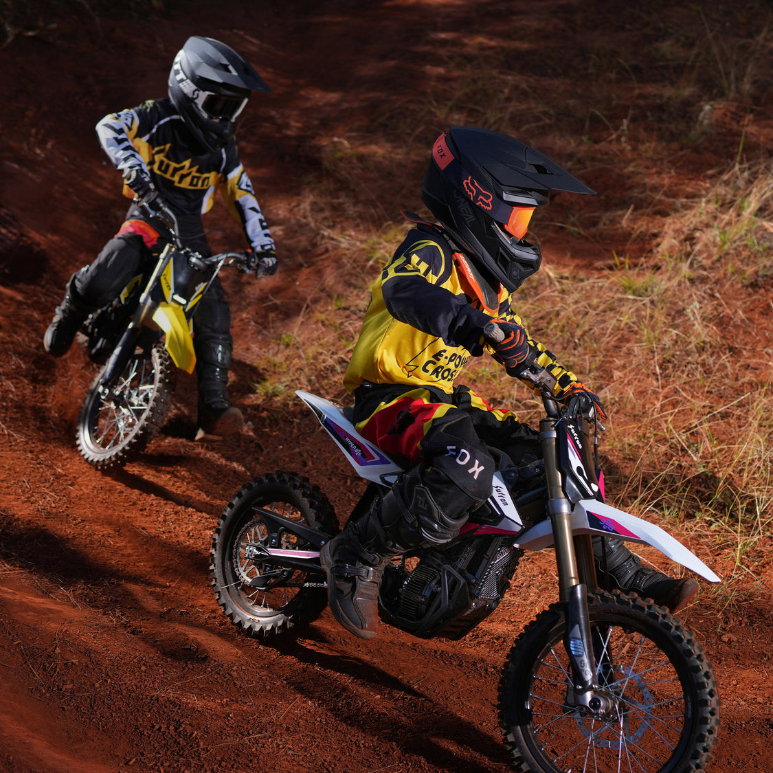 SurRon Hyper Bee Electric Dirt Bike – Ampd Bros Electric Bikes